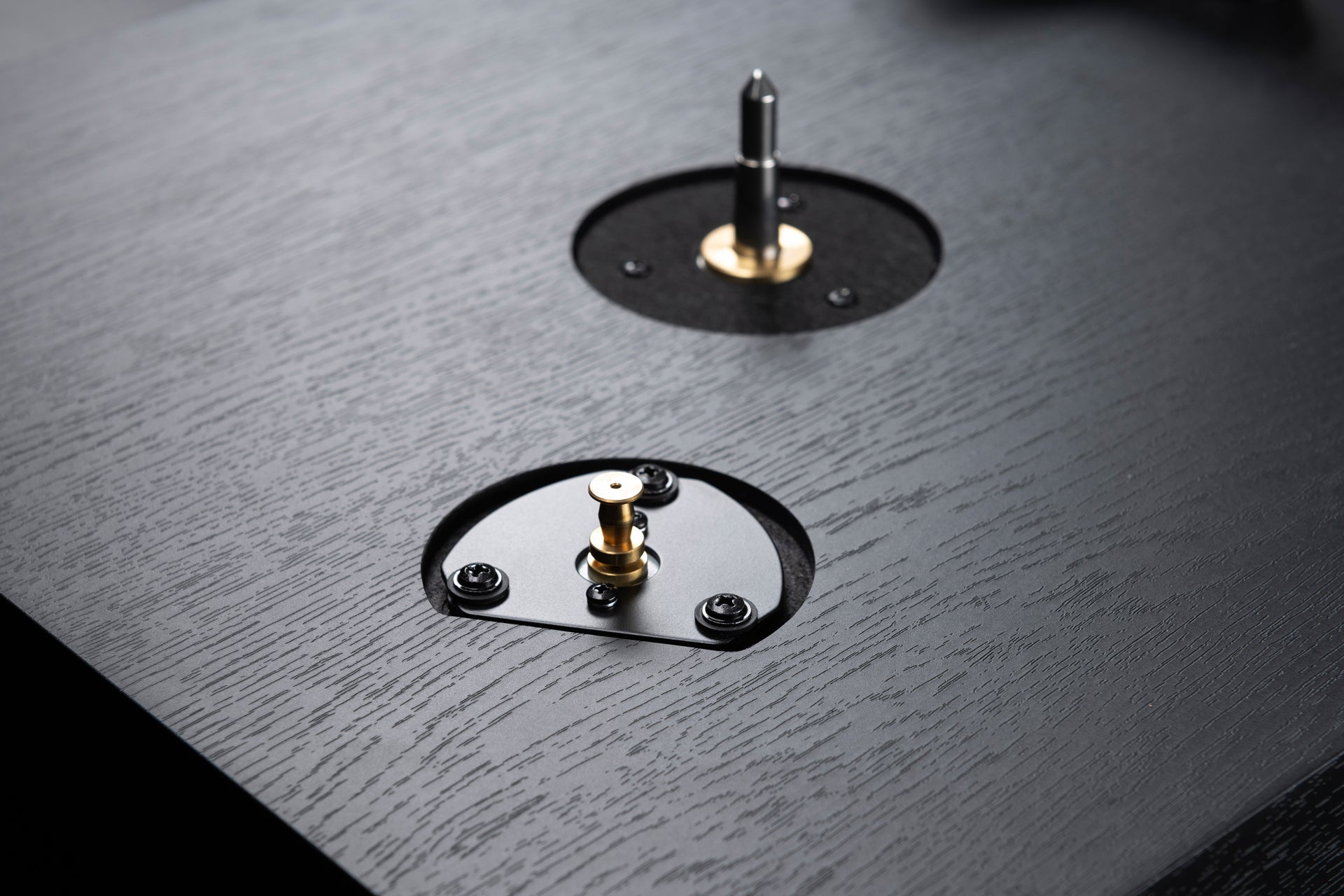 Direct Drive vs. Belt Drive Turntables – DUAL Australia